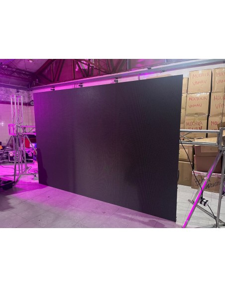 Pantalla LED Exterior 3x2 metros pich 3.9 con estuches Case