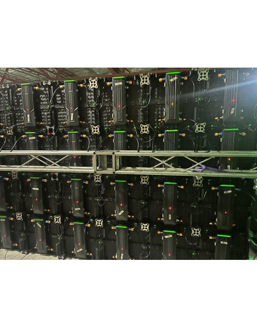 Pantalla LED Exterior 3x2 metros pich 3.9 con estuches Case