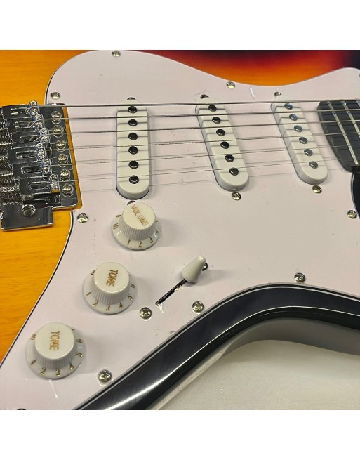 Guitarra Electrica Sombreada Stratocaster Danwood EGS216SB