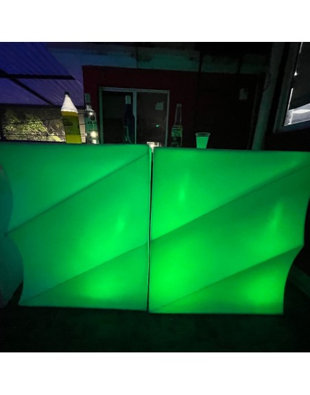 BARRAS BEBIDAS PREMIUM ILUMINADA CON HIELERA ILUMINADA